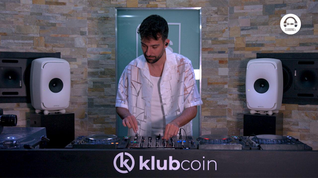 Live DJ Set with DJ Flash - on Clubbing TV
